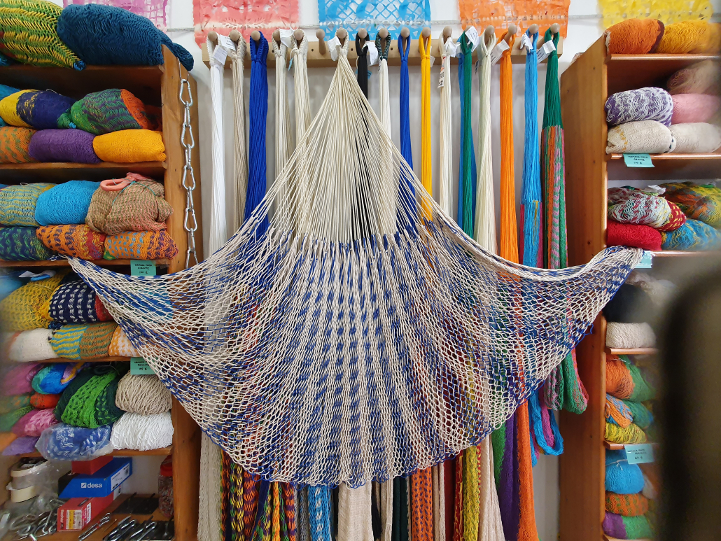 Hamacas Mayas urdidas a mano en telar con hilos de algodón